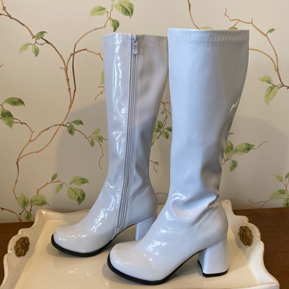 Ellie White Go Go Boots Knee High Size 5 - Gem